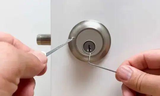 3 Main Practices of Lock Tampering | Sure lock & Key