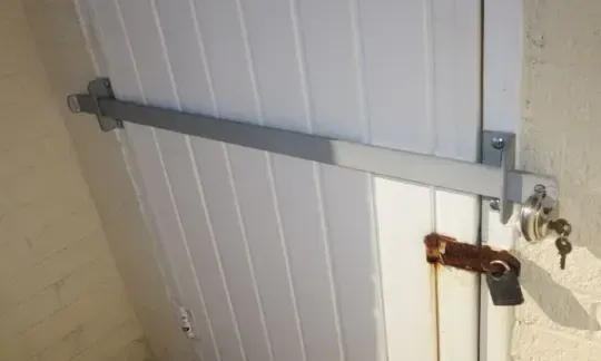 How to make a simple door lock? | Sure lock & Key