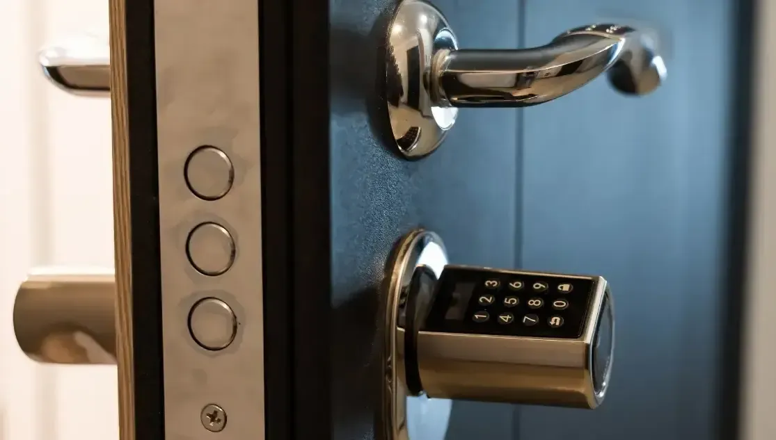 How to Choose Right High-Security Locks: Tomball Locksmith Tips